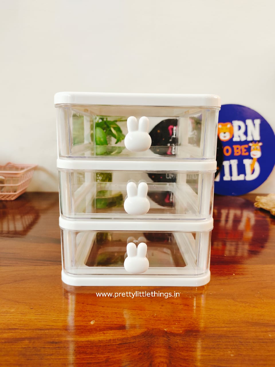 Desk Essentials – Pretty Little Things